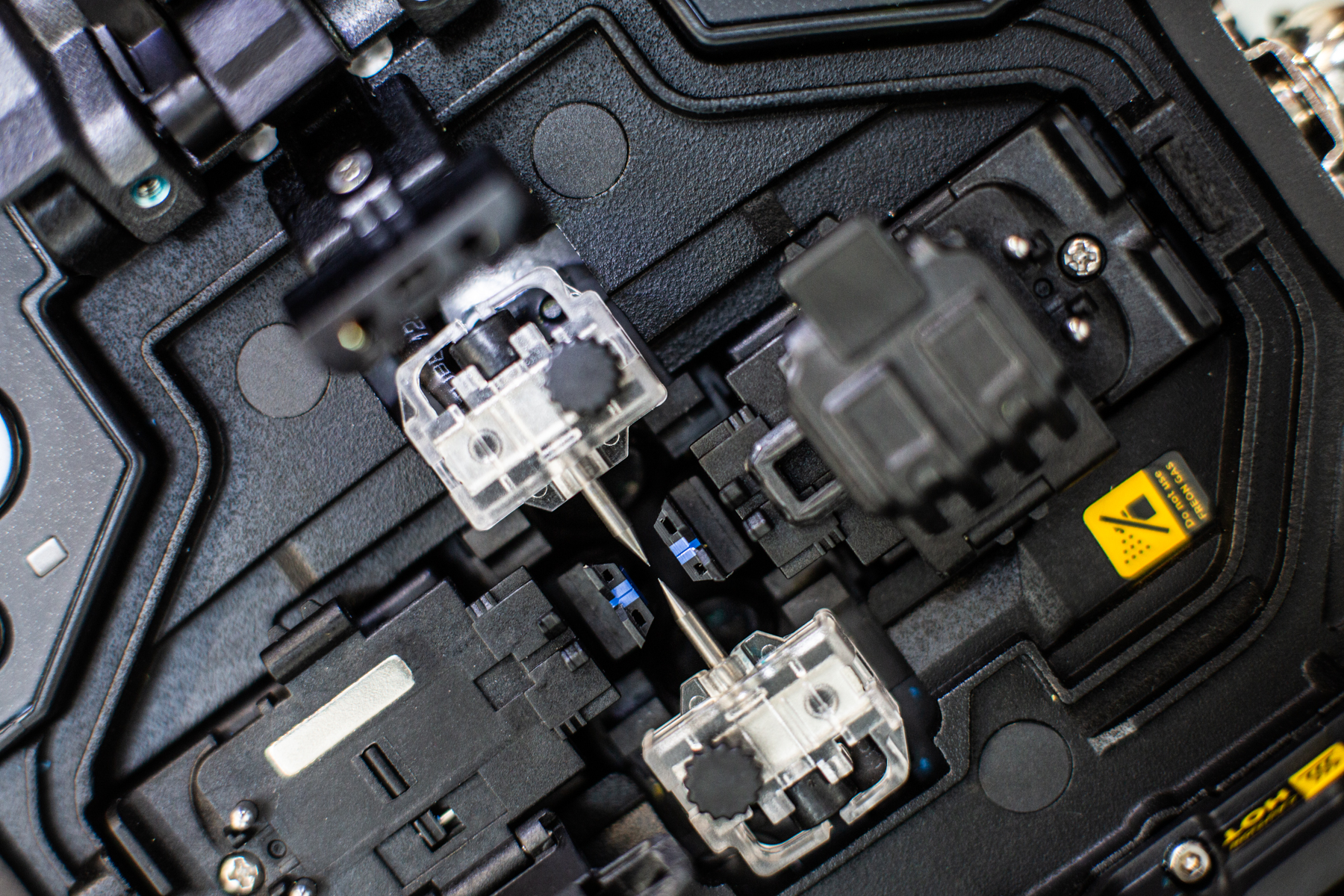 When to Replace Electrodes in Your Fusion Splicer? - INNO Instrument